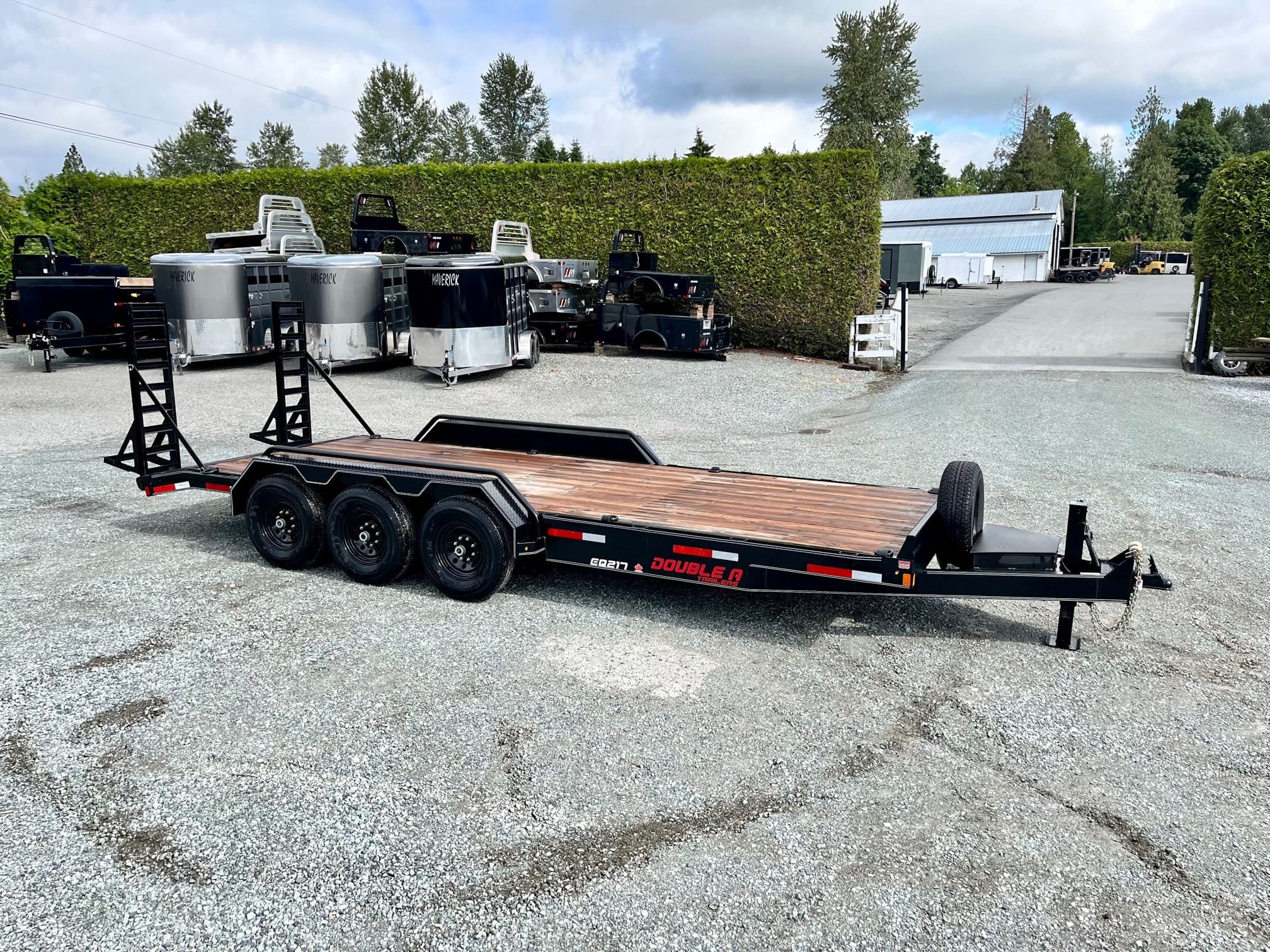 22' Double-A Tri-Axle Equipment Trailer w/ SU Ramps (21,000LBS GVW - 3 ...