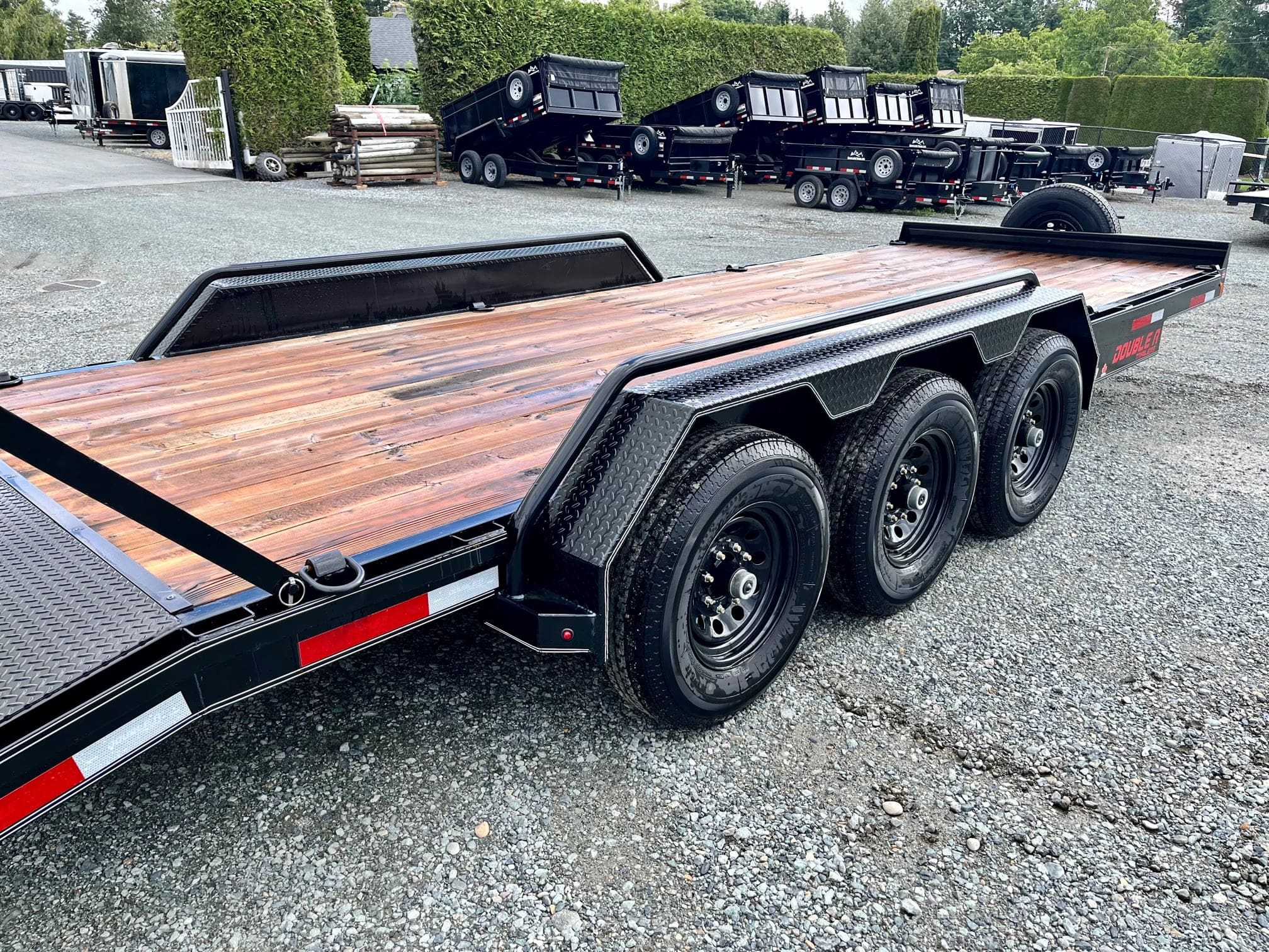 22' Double-A Tri-Axle Equipment Trailer w/ SU Ramps (21,000LBS GVW - 3 ...